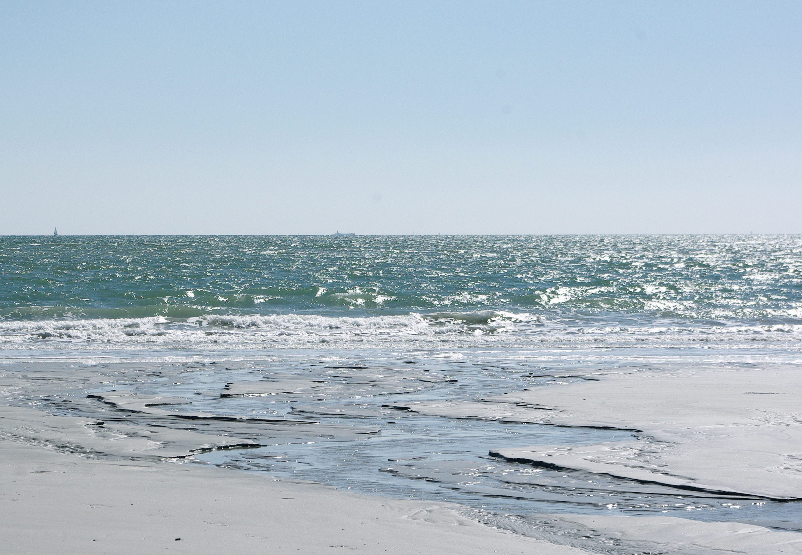 Mini-canyon formation | A lover of the light